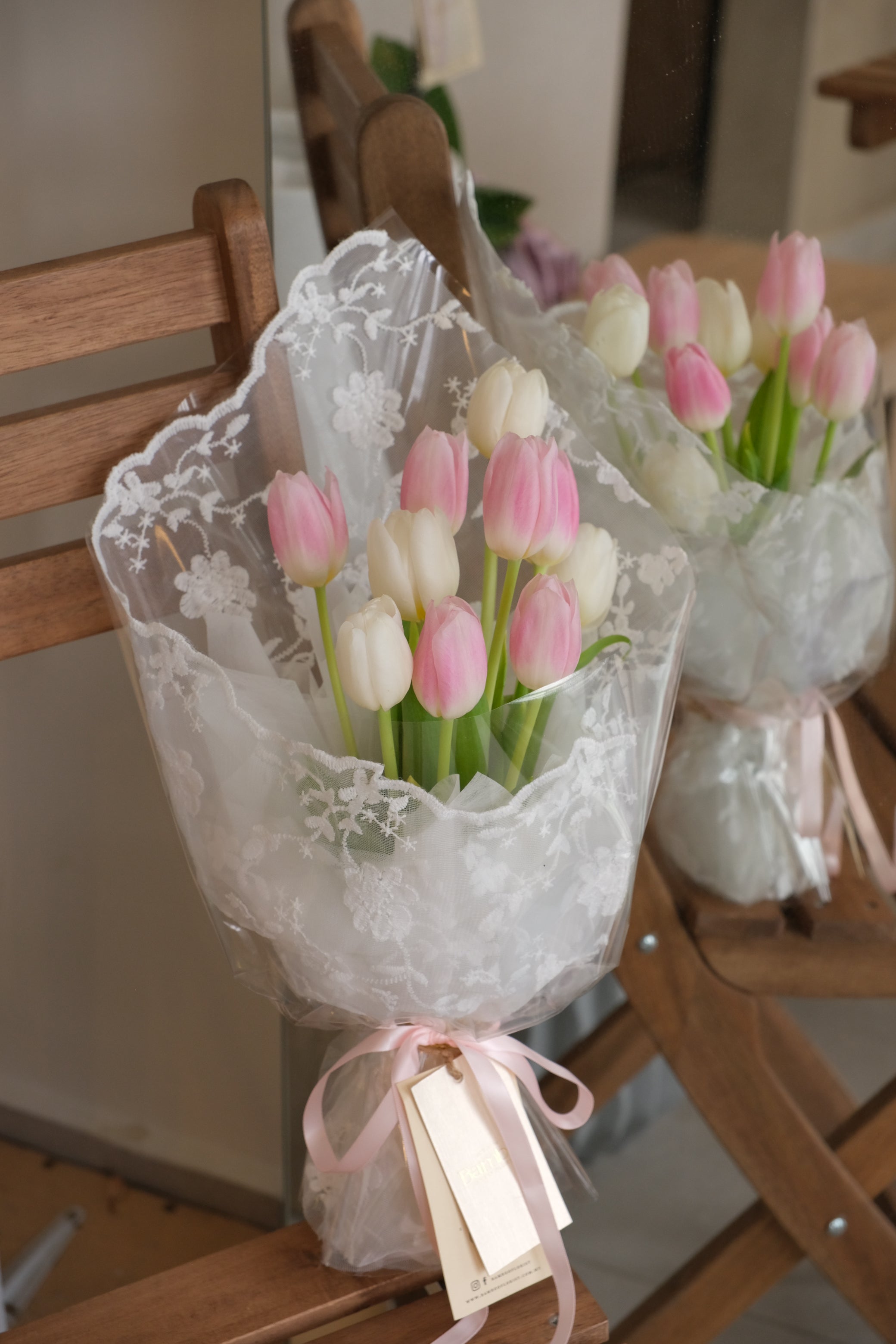 Seasonal Flowers - Tulips Fresh Flowers Bouquet, | Bamboo Green Florist ...