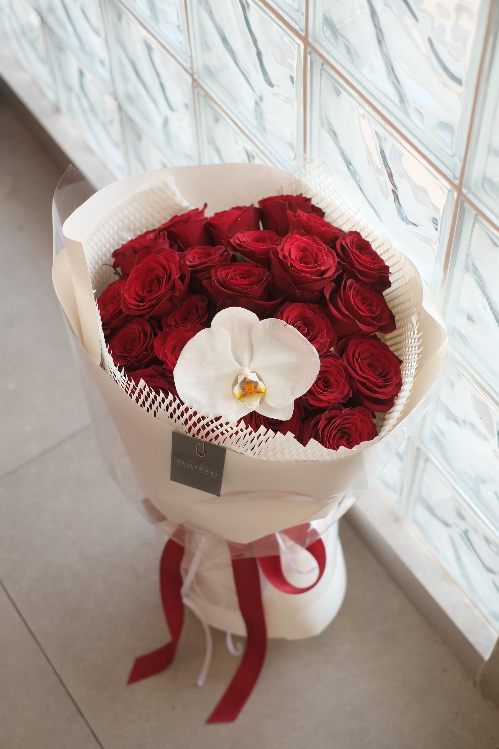 Premium Imported Kenya Explorer Velvety Red Roses | Lady Monroe , Fresh ...